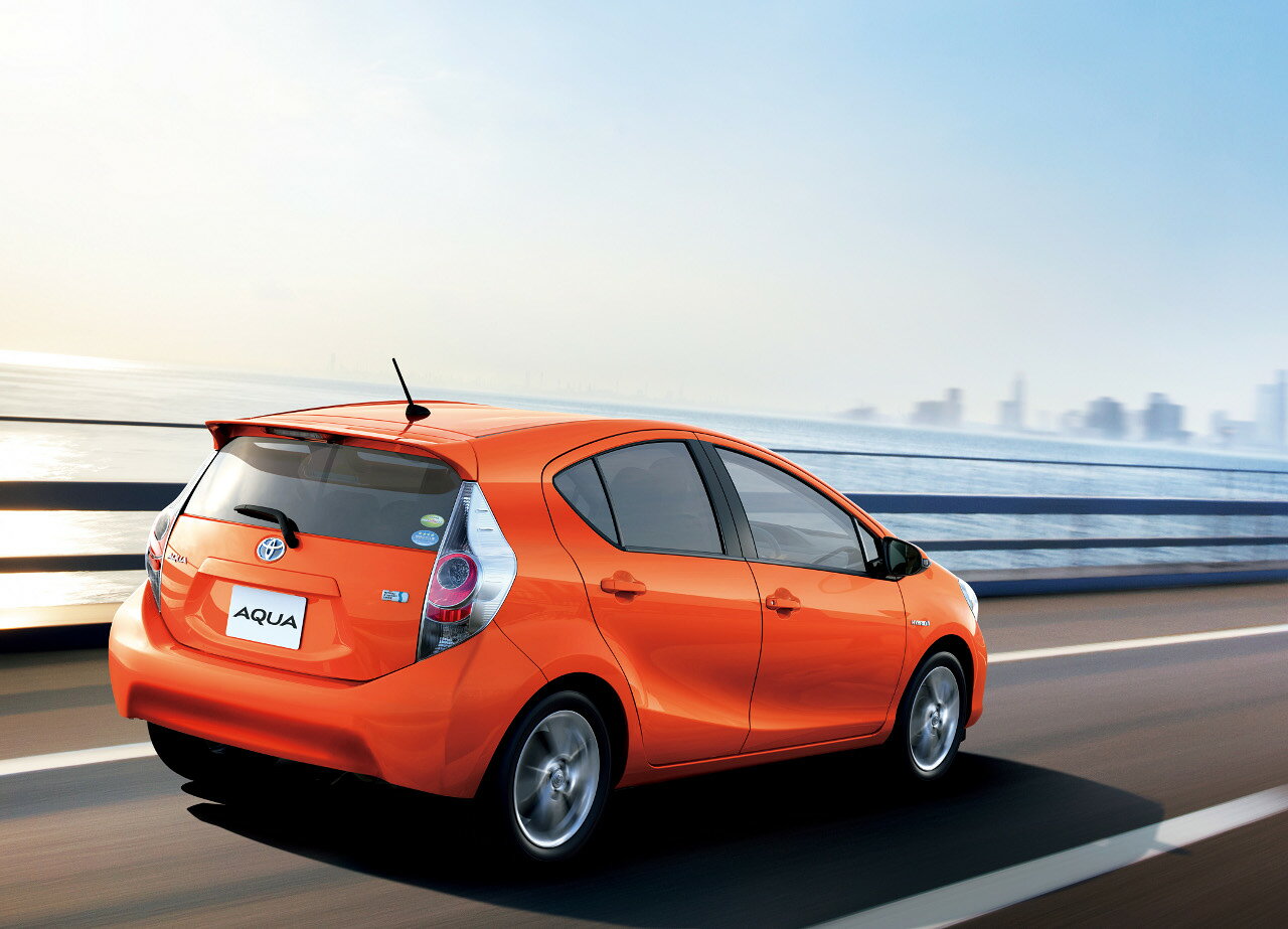 【楽天市場】トヨタ アクア S | 価格比較 - 商品価格ナビ